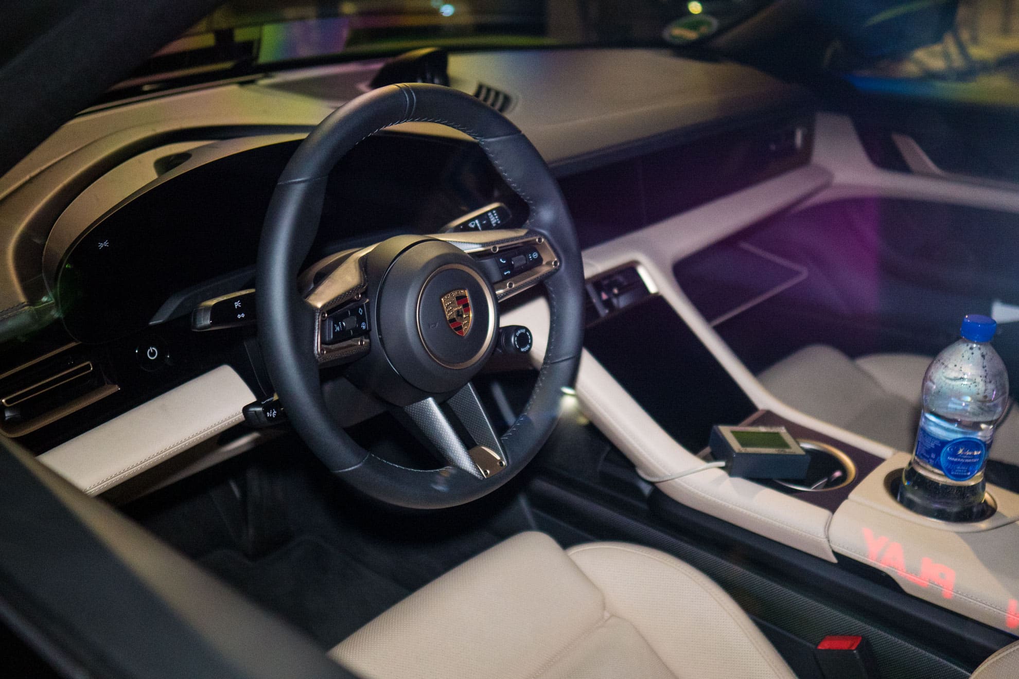 porsche-taycan-cockpit - 163 Grad